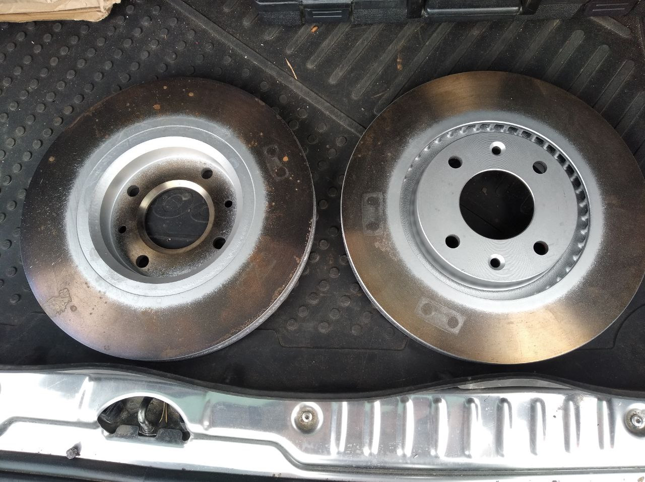 тормозные диски — Peugeot 308 SW (1G), 1,6 л, 2010 года | другое | DRIVE2