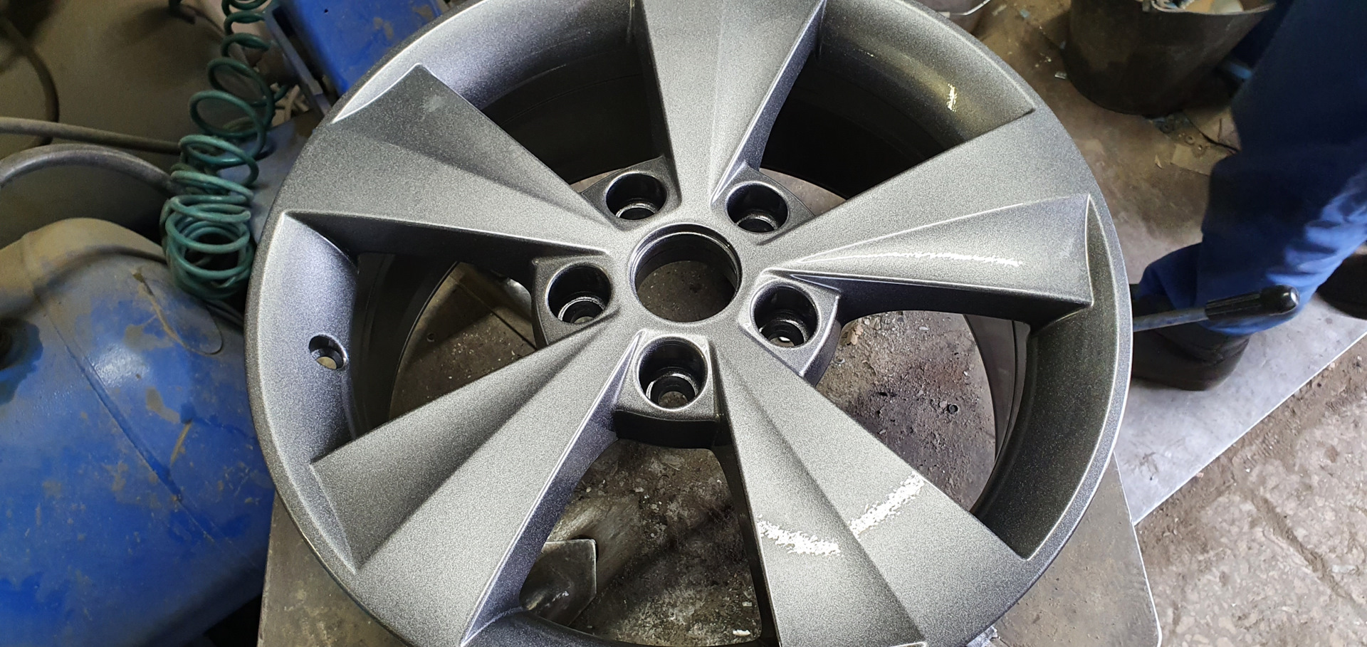 Восстановление и покраска штатных дисков Velorum — Skoda Octavia A7 Mk3 ...