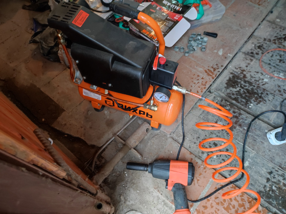 Переобувка осень 2023 — Volvo XC60 (1G), 2,4 л, 2016 года | шины | DRIVE2