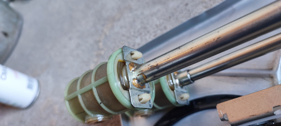 Замена топливных фильтров в баке — Mitsubishi Pajero Sport (3G), 2,4 л ...