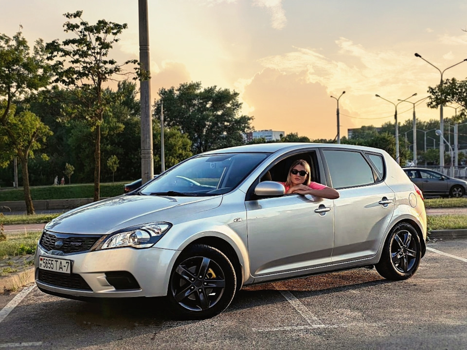 Фото архив. Ceed в закате🔥 — KIA Ceed (1G), 1,6 л, 2009 года | фотография | DRIVE2