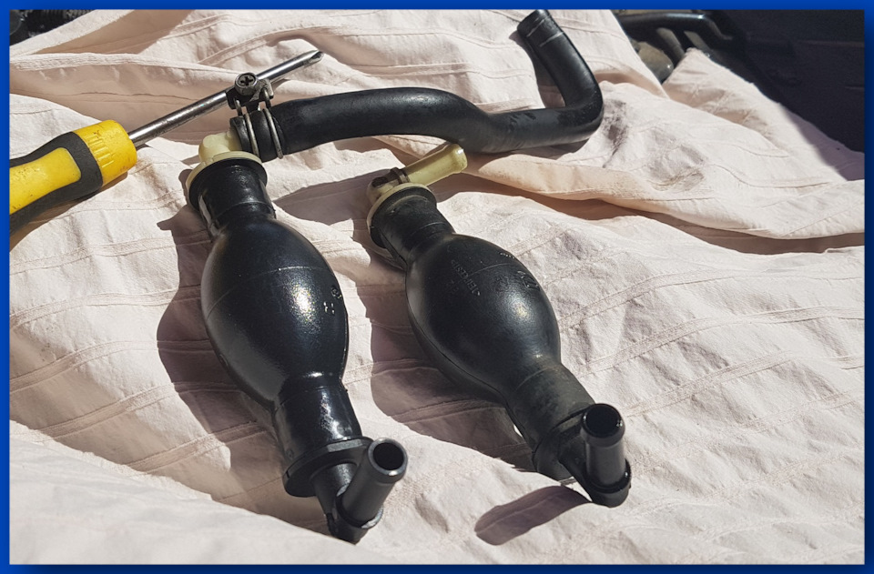 Насос подкачки топлива грушевидной формы. — Nissan Pathfinder (3G), 2,5 ...