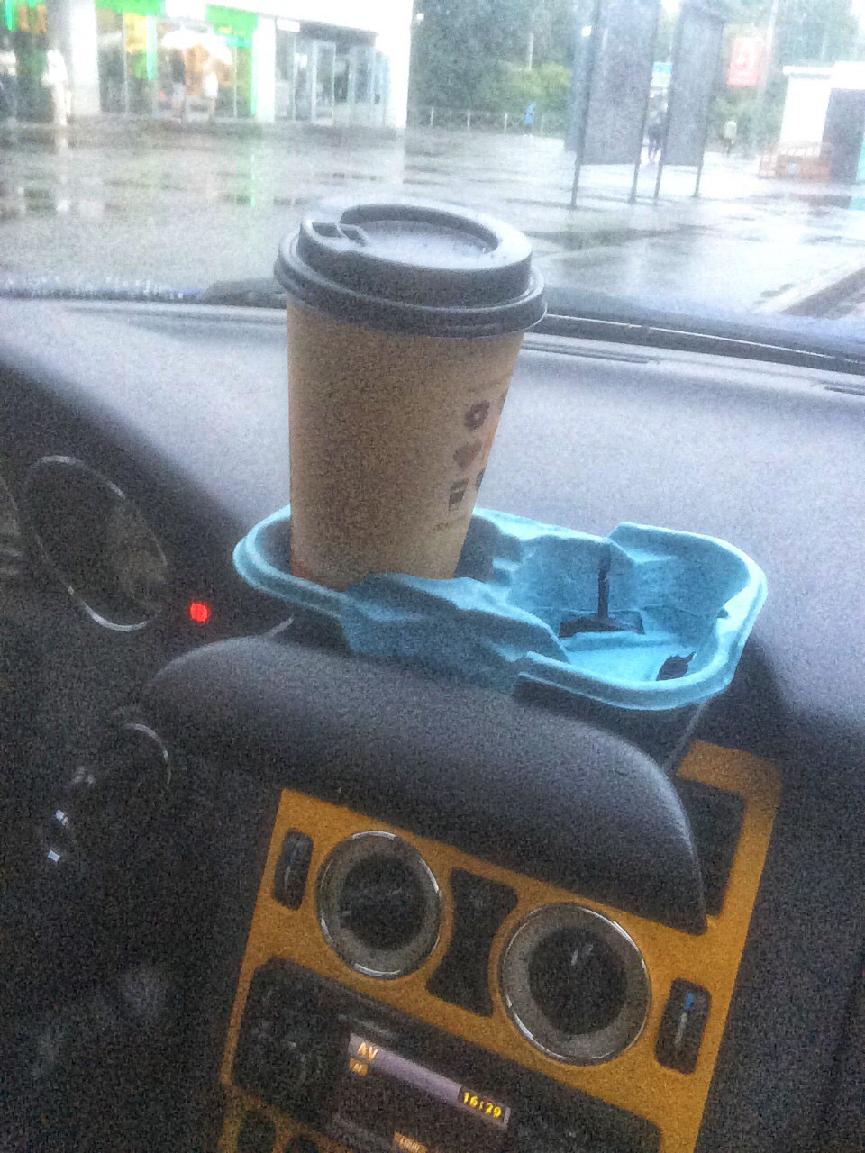 Уплотнитель капота от KIA Sportage 86455-3W000 — KIA Rio (3G), 1,6 л ...