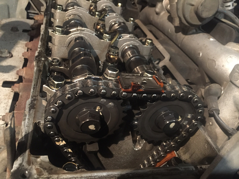 Замена прокладки клапанной крышки — Mitsubishi Pajero (3G), 3,2 л, 2005 ...