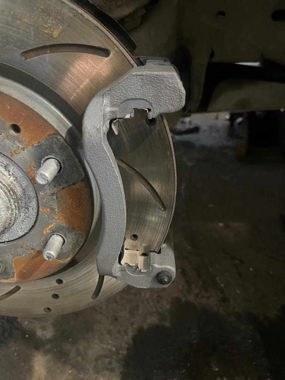 Замена передних тормозов на нержавейку — Mitsubishi Pajero Sport (3G ...