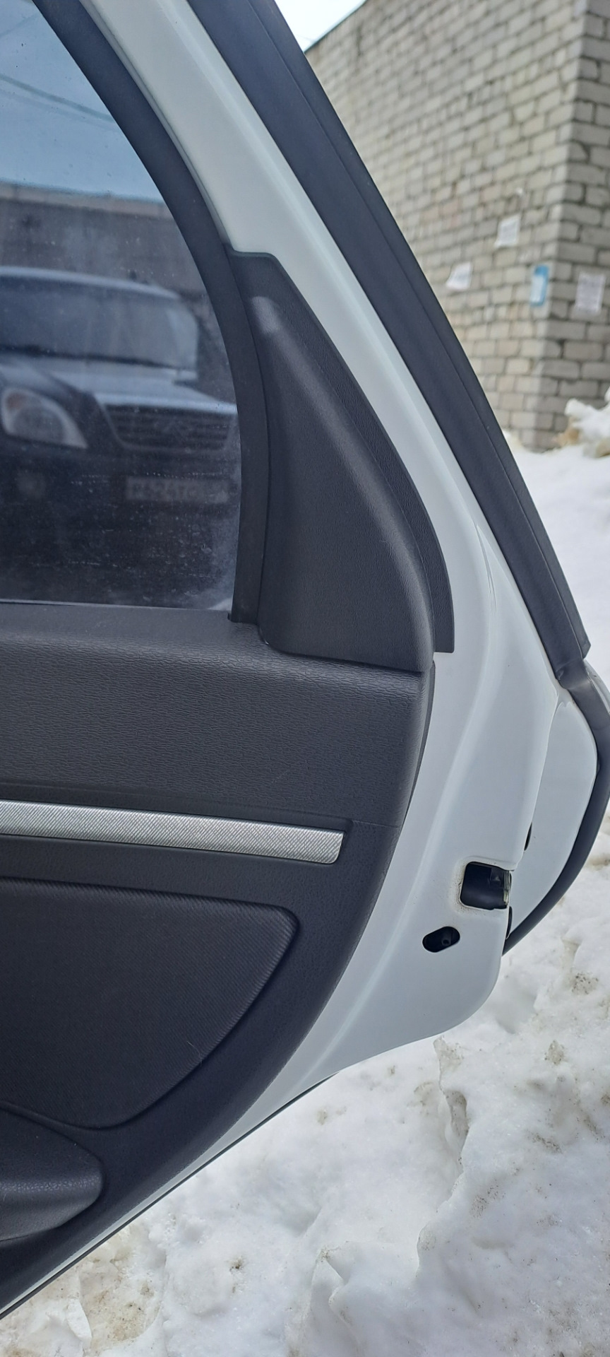 Облицовки рамки задней двери Лада Веста SW. — Lada Vesta SW, 1,6 л ...