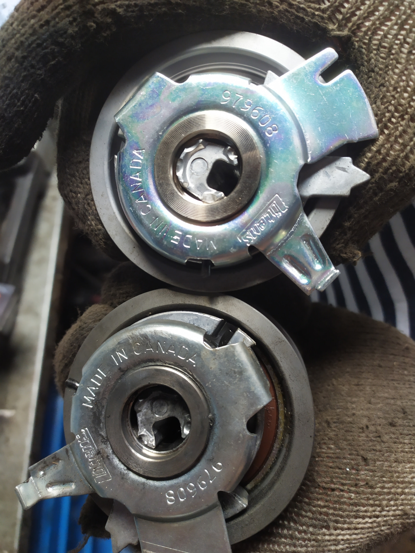 Не долго музыка играла… Резьба на шпильке убежала — Volkswagen Passat ...