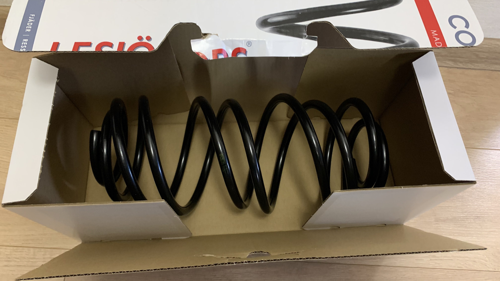 Подняли Енота или новые пружины — Nissan Note (1G), 1,6 л, 2007 года ...