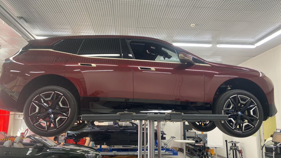 Новый iX xDrive50 — DRIVE2