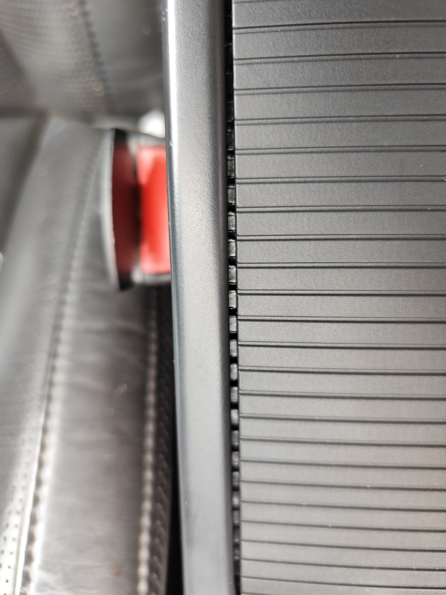 Шторка подлокотника(подстаканника) — Volvo XC70 III, 2,4 л, 2008 года ...