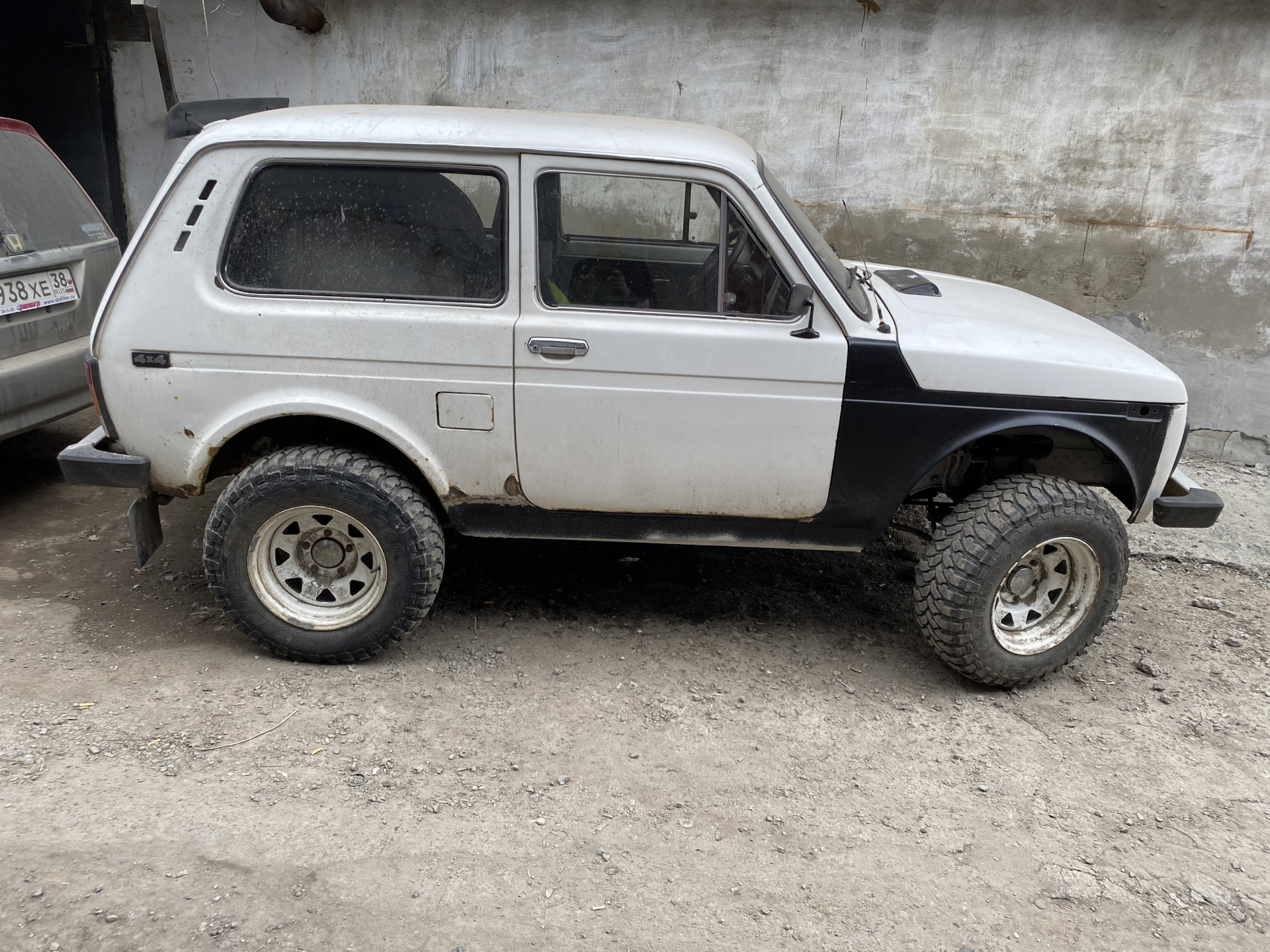 Колеса Комфорстер 3000 — Lada 4x4 3D, 1,7 л, 1995 года | шины | DRIVE2