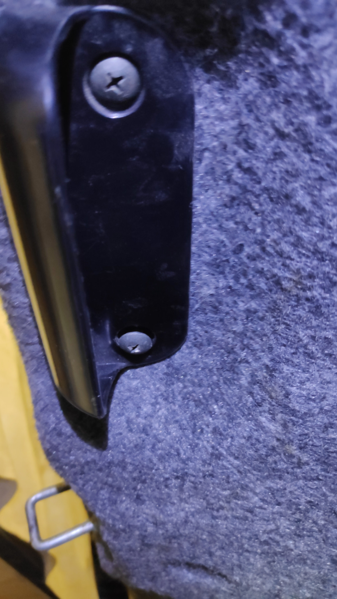 Замена среднего стоп сигнала — Mitsubishi Galant (9G), 2,4 л, 2006 года ...