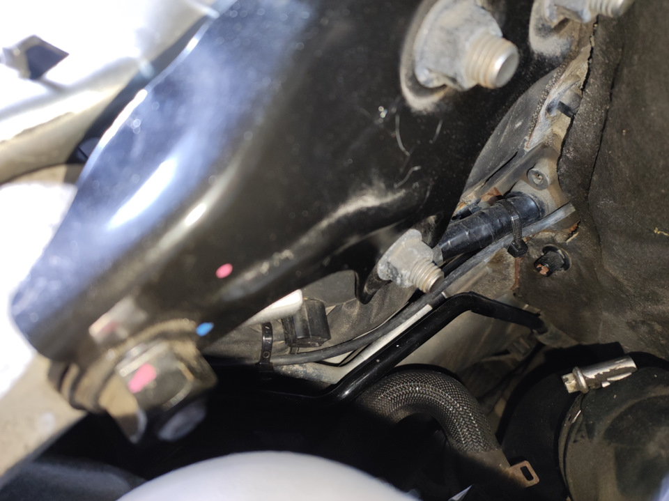 Установка передней широкоугольной камеры — Volvo XC60 (1G), 2,4 л, 2014 ...