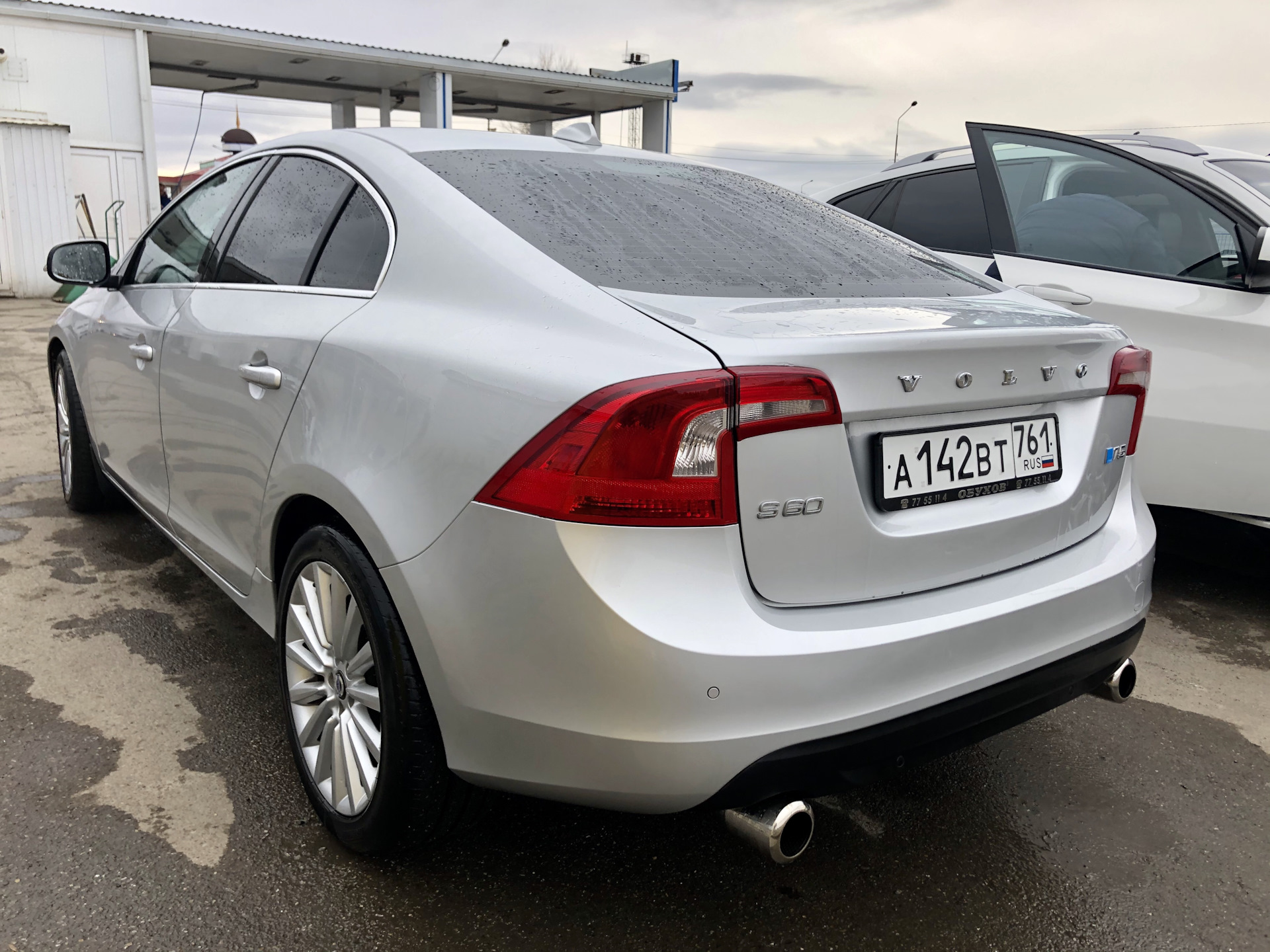 Классика… — Volvo S60 (2G), 2,5 л, 2012 года | визит на сервис | DRIVE2