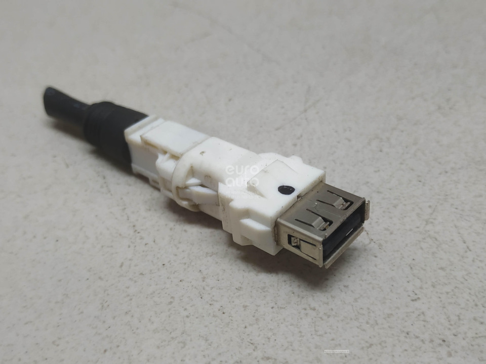 84109390501 Переходник USB BMW | Запчасти на DRIVE2