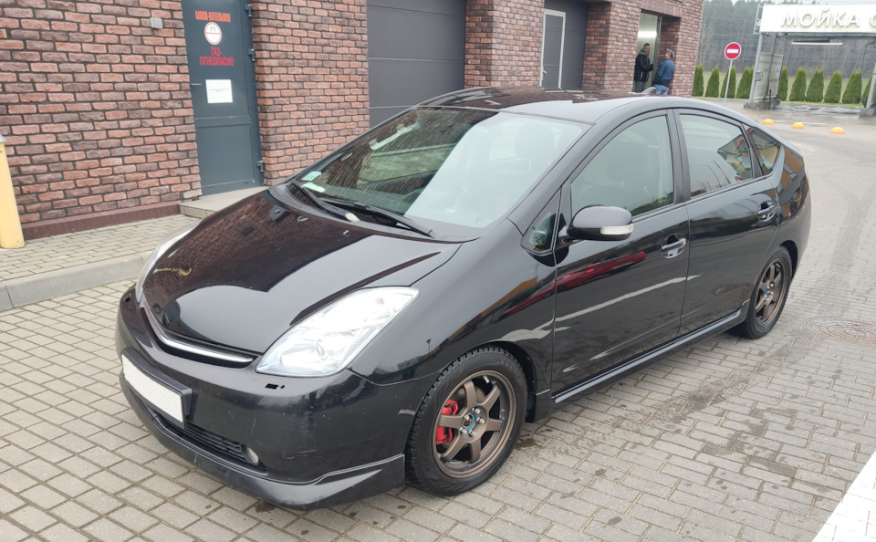 После покраски кузова вкруг и rays te37 ковка диски — Toyota Prius (20 ...