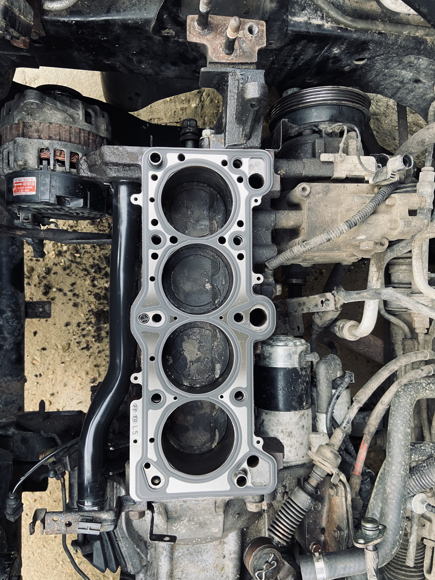 ️23. Замена прокладки ГБЦ и маслосъемных колпачков — Hyundai Accent (2G ...