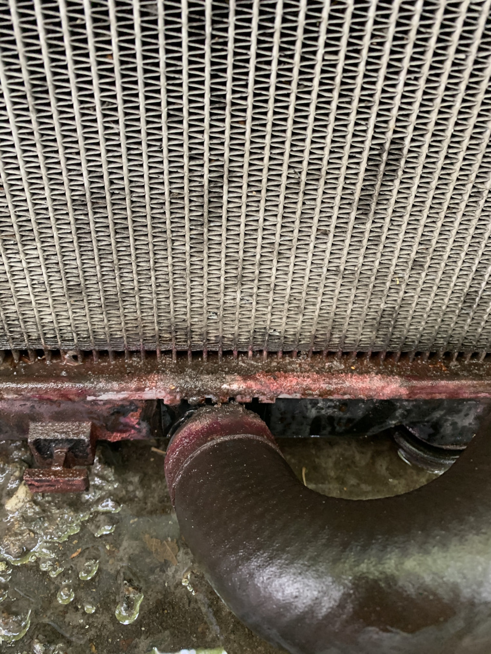 Радиатор охлаждения замена — Toyota Camry (XV50), 2,5 л, 2014 года ...