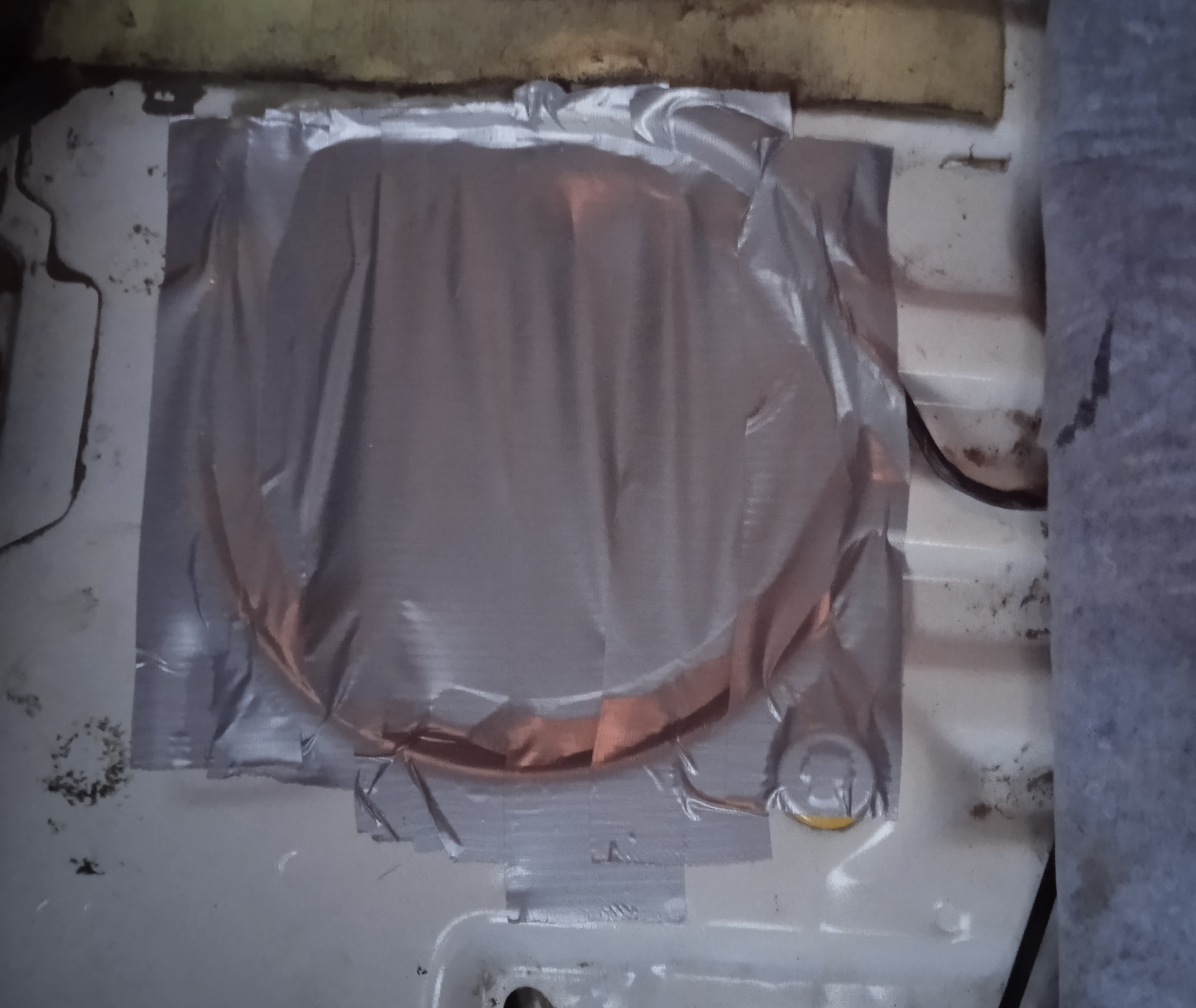 Замена бензонасоса и топливного фильтра — Lifan X60, 1,8 л, 2017 года ...