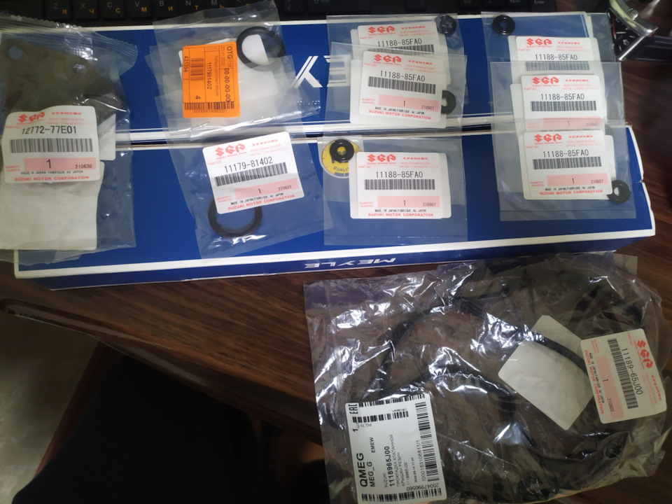 Течь прокладки клапанной крышки. — Suzuki Grand Vitara (2G), 2 л, 2011 ...