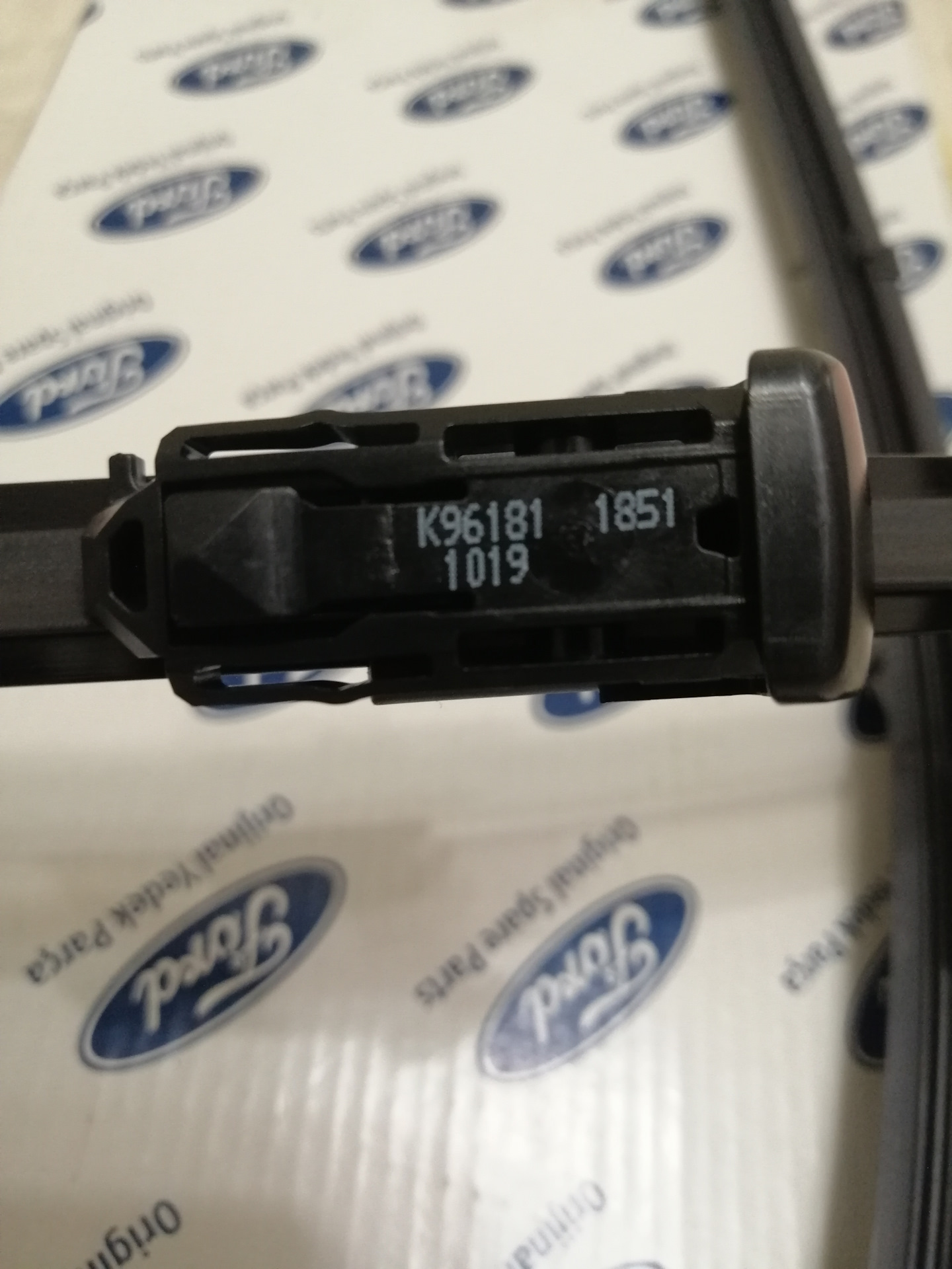 щетки — Ford Transit (8G), 2,2 л, 2021 года | расходники | DRIVE2