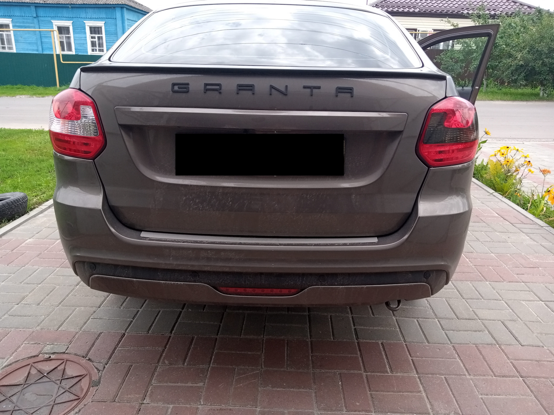 Пленка тонировочная задних фонарей Granta (лифтбек) — Lada Гранта ...