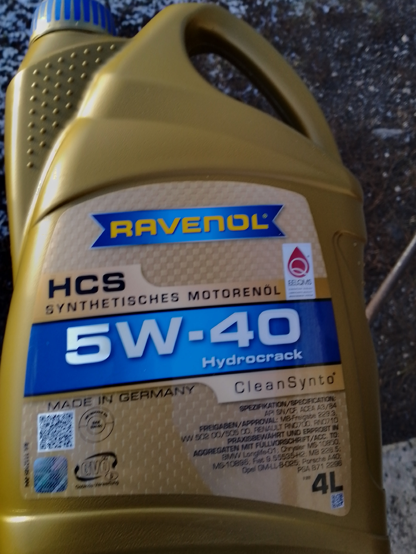 Замена масла в двигателе на Ravenol. — Volkswagen Jetta VI, 1,4 л, 2013 ...