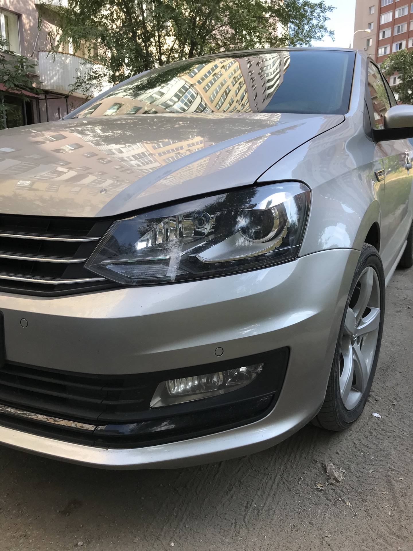 Фары валео биксенон — Volkswagen Polo Sedan, 1,4 л, 2019 года | просто ...