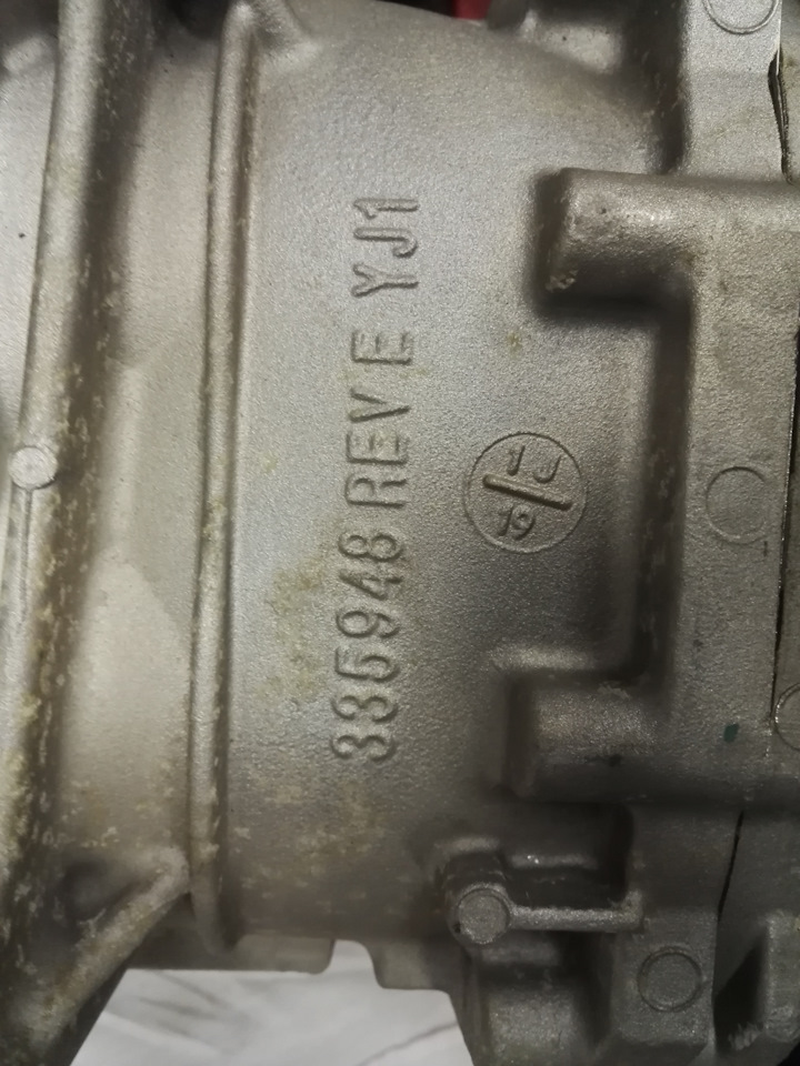 LR048089 МЕХАНИЧЕСКИЙ КОМПРЕССОР Jaguar Land Rover | Запчасти на DRIVE2