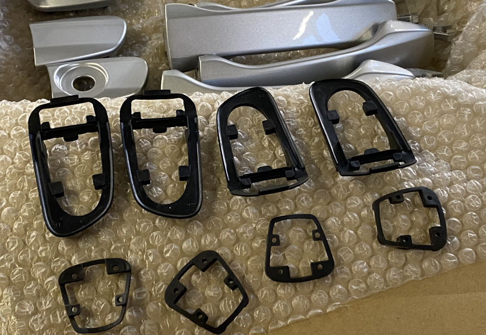 Ручки дверей в цвет кузова на Volvo XC90 — Volvo XC90 (1G), 2,5 л, 2004 ...