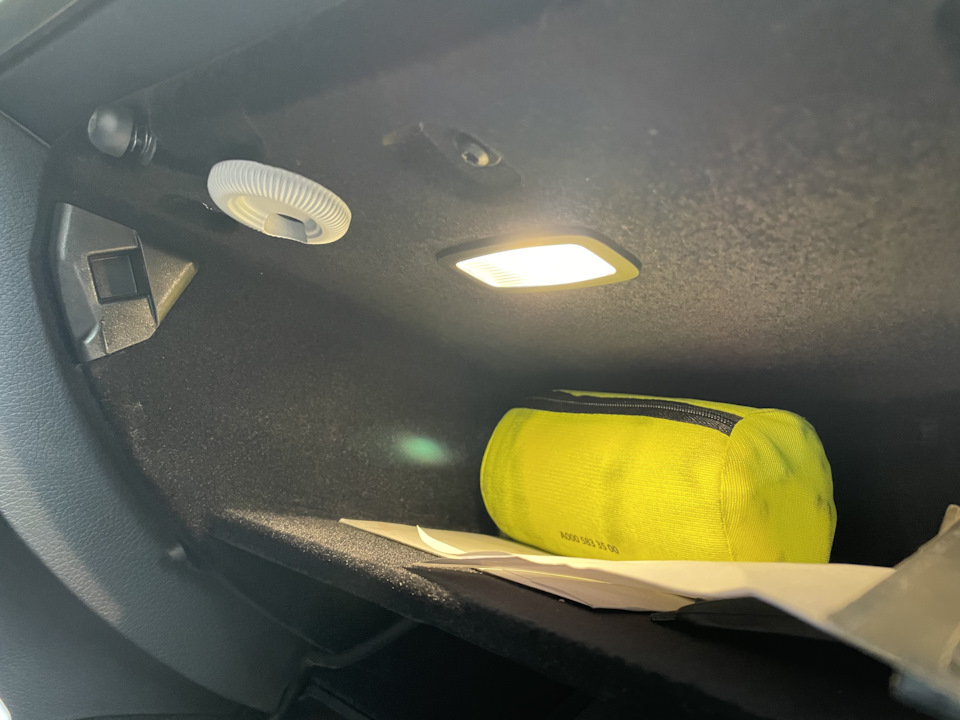 Диодонизация салона v2.0 — Mercedes-Benz C-Class (W204), 3,5 л, 2011 ...