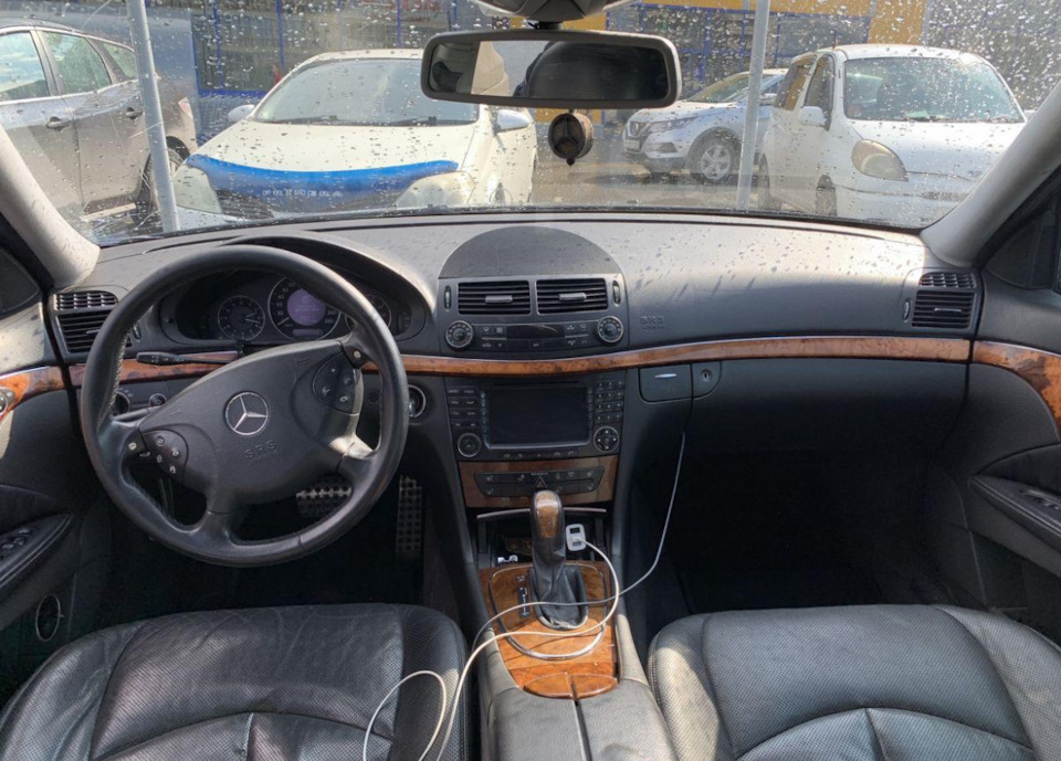 Ищу свой Мерседес Е320 4матик который хочу выкупить обратно ...
