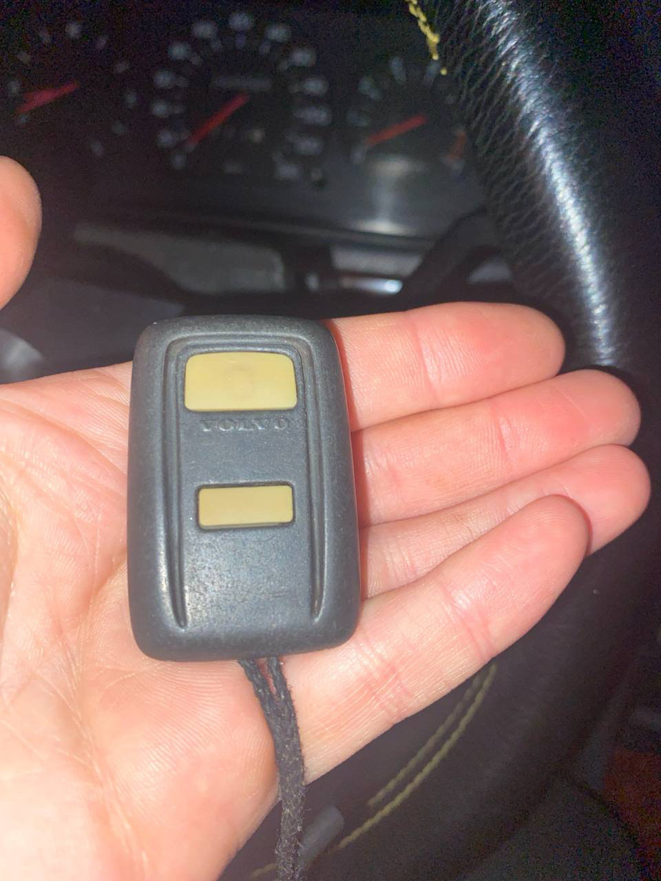 Guard alarm 2 — Volvo 940, 2,3 л, 1998 года | аксессуары | DRIVE2