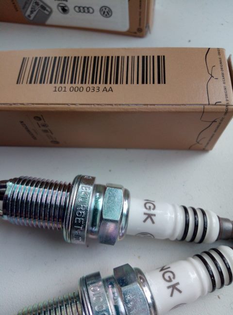 101000033AA СВЕЧА ЗАЖИГАНИЯ/ZUENDKERZE VAG | Запчасти на DRIVE2