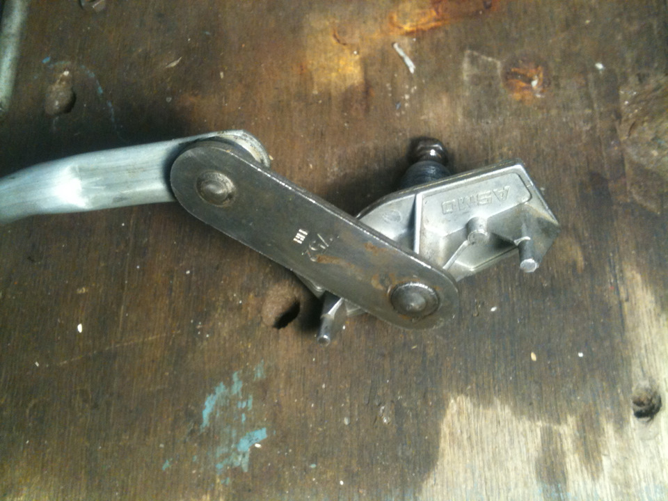 Грм и задние амортизаторы — Toyota Hilux Surf (3G), 3,4 л, 2000 года ...