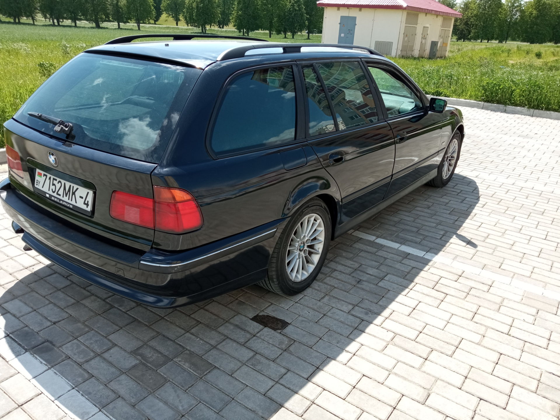 Закончил работы с покраской молдингов. — BMW 5 series Touring (E39), 2,5 л, 1999 года | стайлинг ...