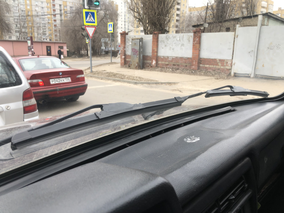 Замена поводков дворников — Lada 4x4 3D, 1,7 л, 2009 года | аксессуары ...