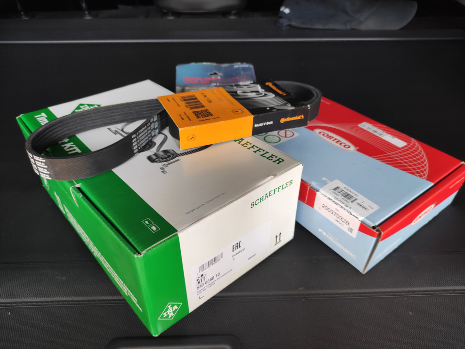 Замена ремня и роликов ГРМ — Skoda Superb Combi (Mk3), 2 л, 2015 года ...