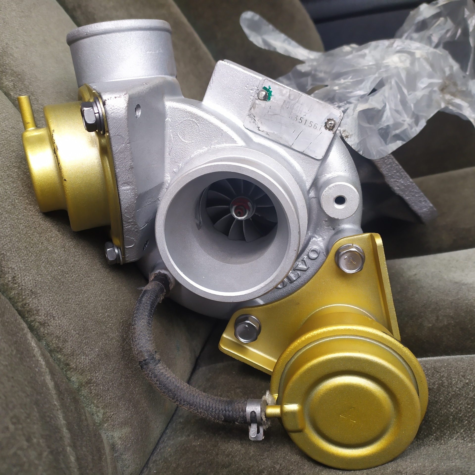 Турбина и тд — Volvo 940, 2,3 л, 1996 года | расходники | DRIVE2