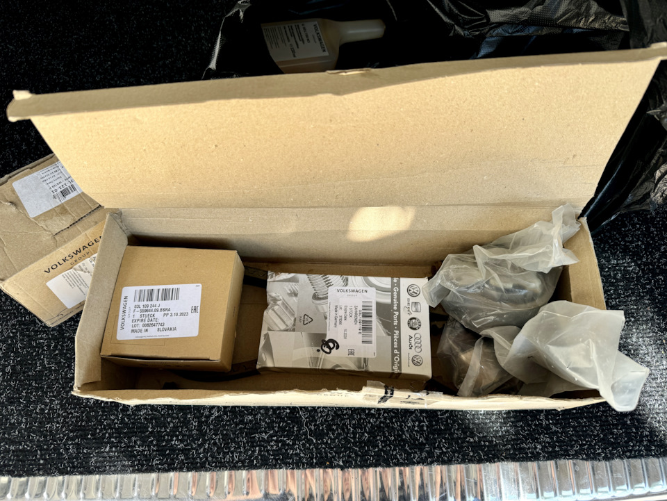 96. Замена ремня ГРМ и помпы CFCA 2.0 Multivan T6 — Volkswagen Multivan ...