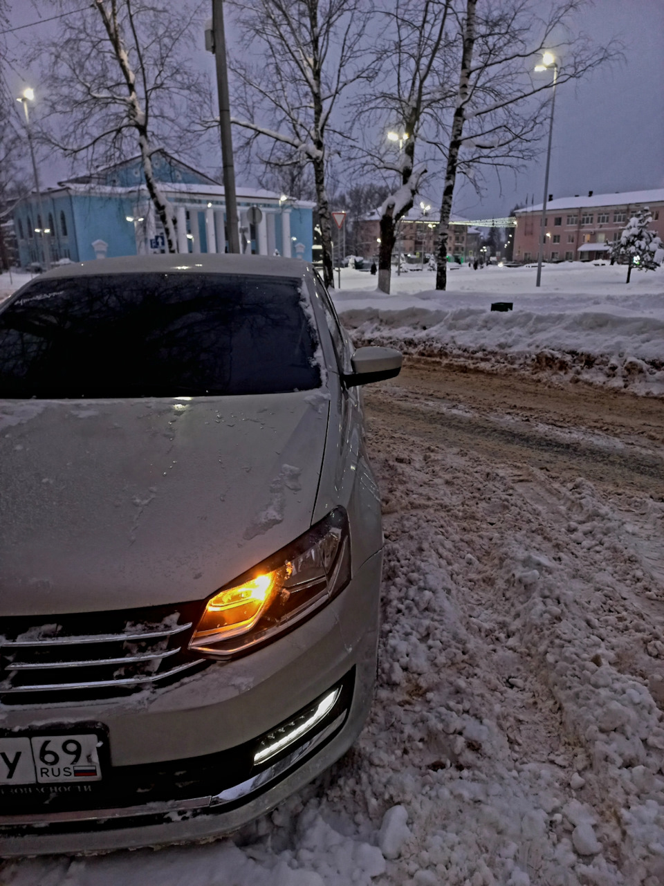 Подключение поворотника в птф salman! — Volkswagen Polo Sedan, 1,6 л, 2012 года | своими руками ...