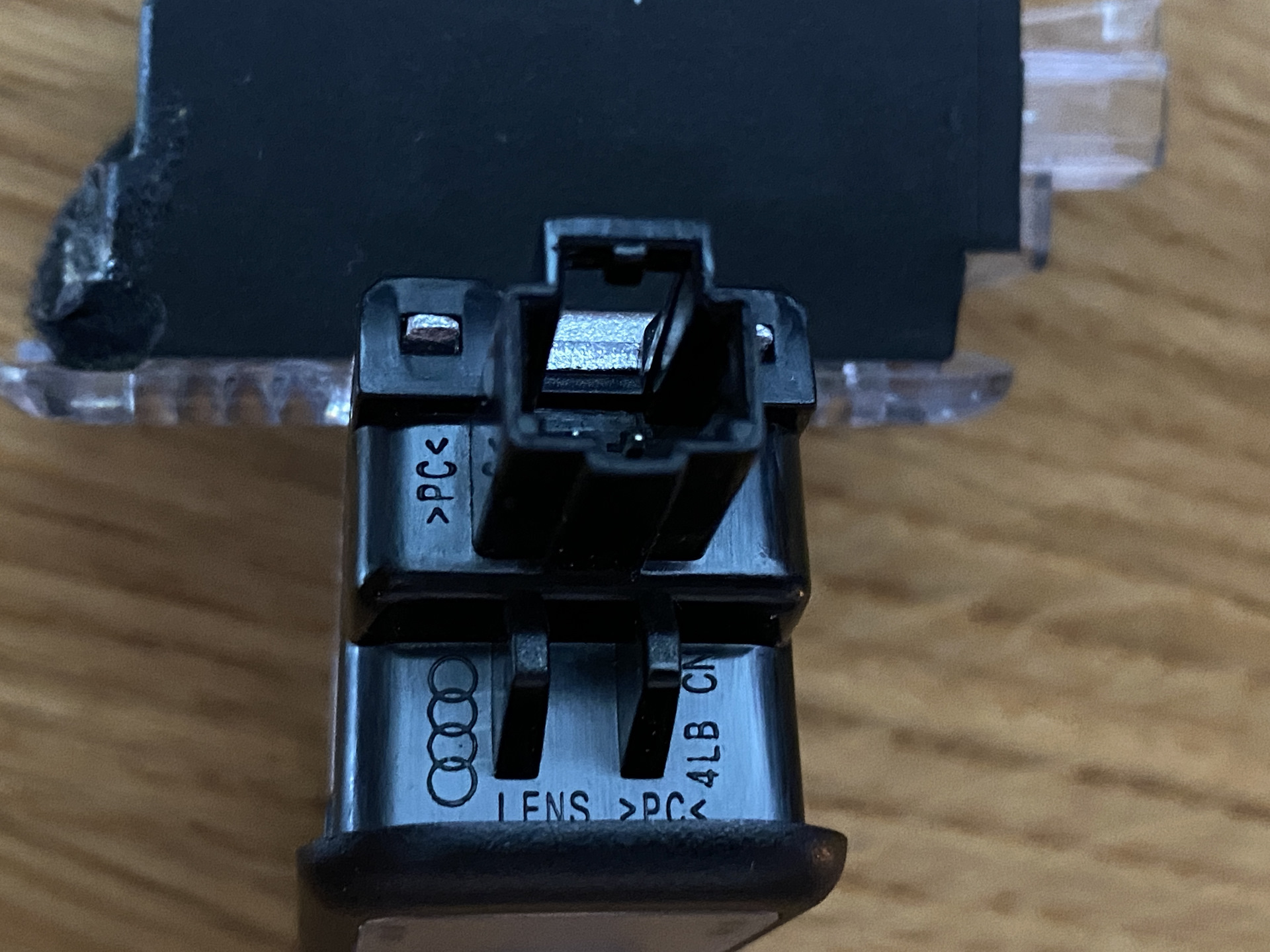 Подсветка в двери — кольца, Китай вариант — Audi A3 Sedan (8V), 1,4 л, 2019 года | аксессуары ...