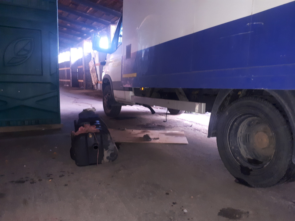 Заборник топливного бака — Iveco Daily (3G), 2,8 л, 2001 года | поломка ...