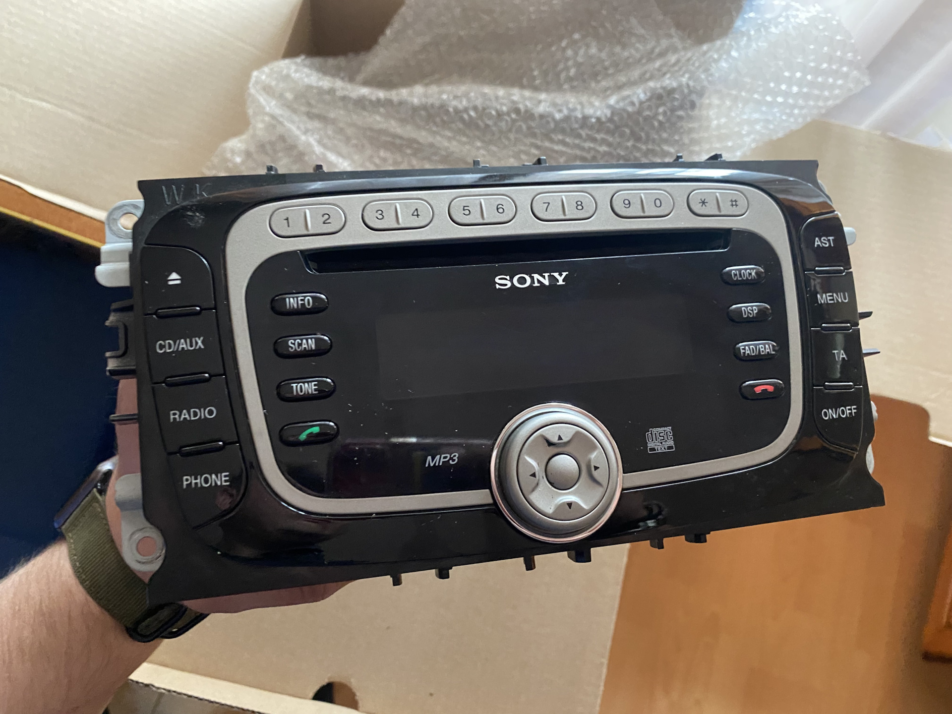 Переход с 6000CD на Sony — Ford Focus Hatchback II, 2 л, 2008 года ...