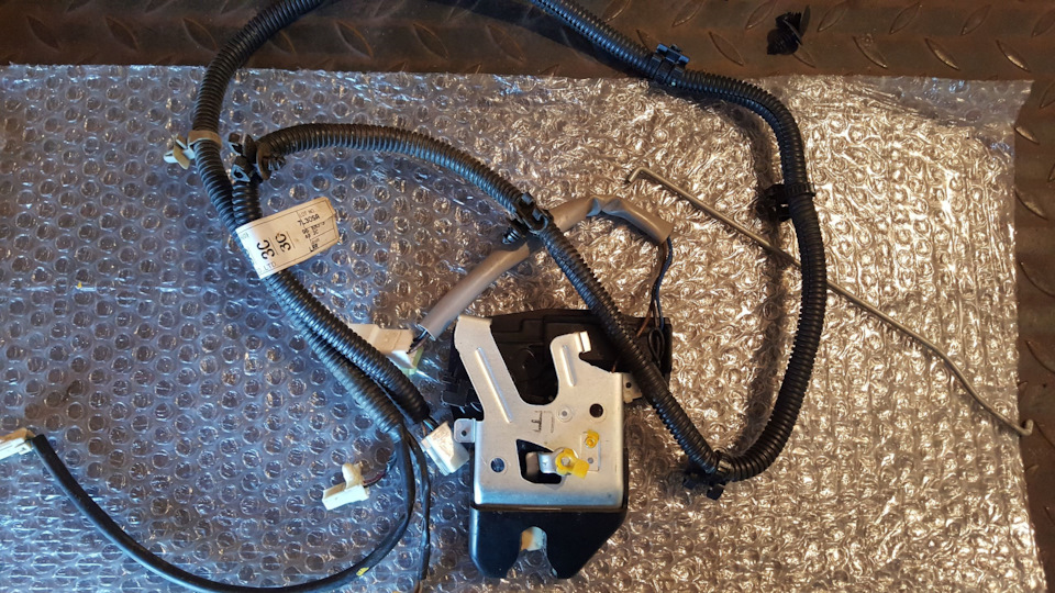 #24 Установка оригинального электро замка крышки багажника 96476565 и ...