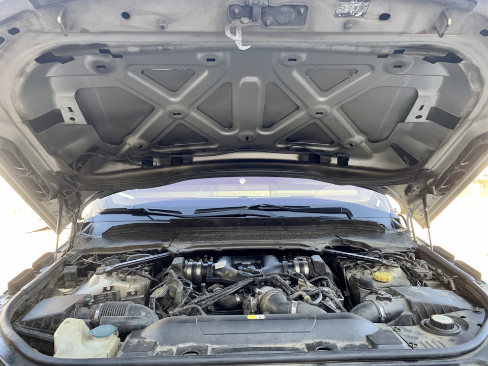 Мойка двигателя — Land Rover Range Rover (4G), 4,4 л, 2013 года | мойка ...