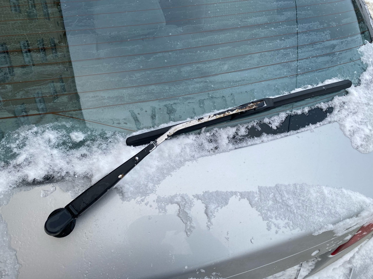 Покраска и замена рычагов стеклоочистителей — Chevrolet Lacetti 5D, 1,4 ...