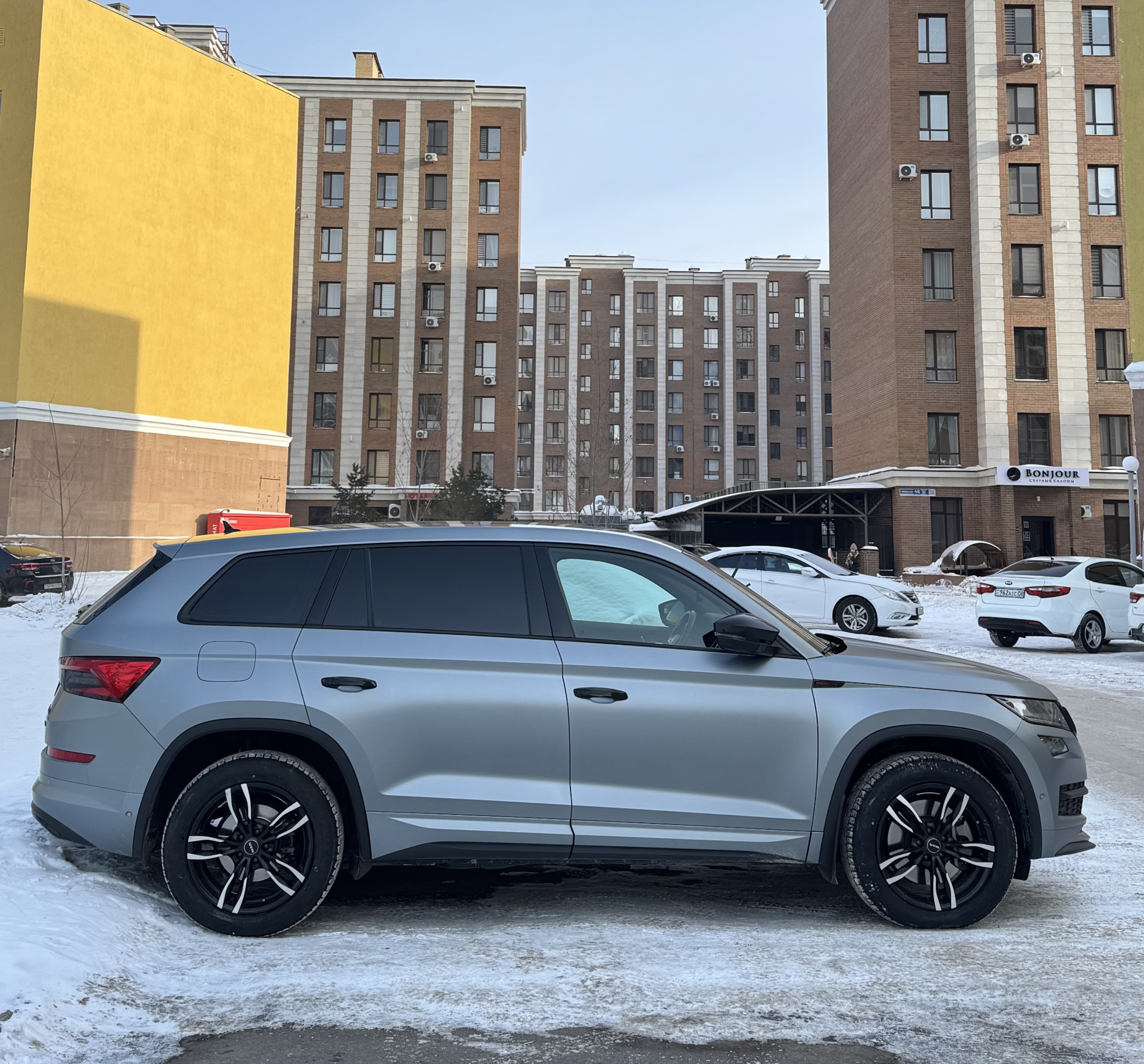 Mak Luft R18x8J ET30 — Skoda Kodiaq (1G), 2 л, 2020 года | колёсные ...