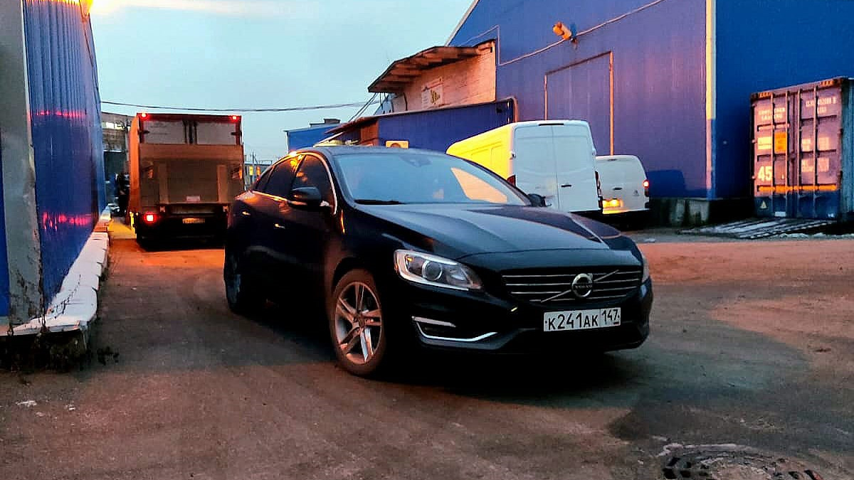 Volvo S60 (2G) 2.0 бензиновый 2014 | 2.0 T4 Summum на DRIVE2