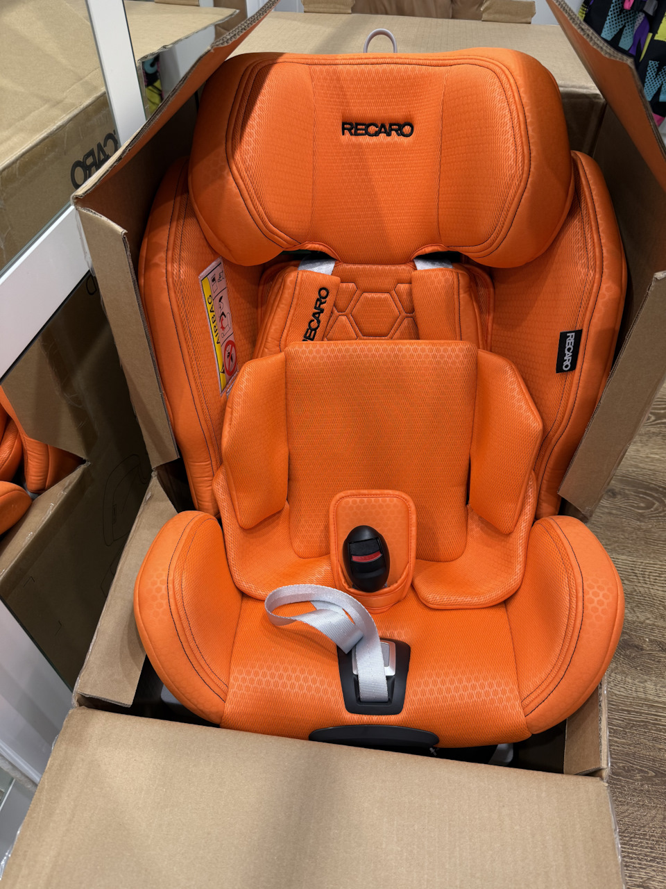 Кресло Recaro Xenon 1 Kid — Volkswagen Passat CC, 3,6 л, 2013 года ...